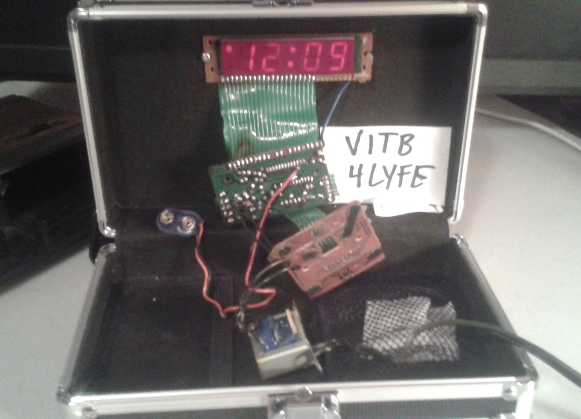 Build Your Own Ahmed Clock | Vince in the Bay